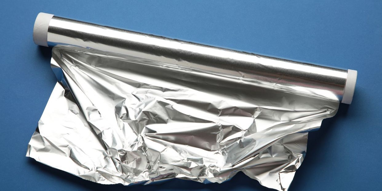 Cómo arreglar un rollo de papel de aluminio roto en segundos