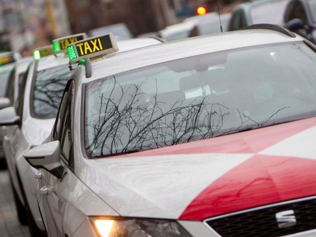 Ciudades de España donde es más caro coger un taxi en 2024
