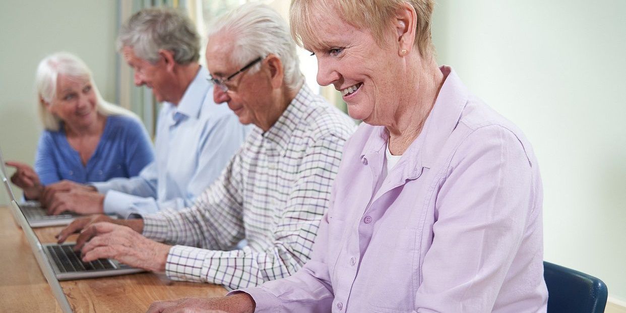 Cursos de informática para mayores en Madrid