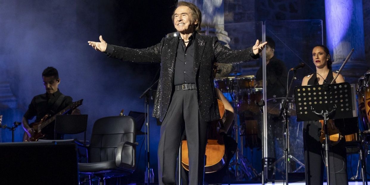 Raphael regresa a los escenarios en una noche de "escándalo"