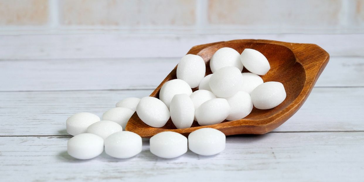 ¿Qué usos sigue teniendo la naftalina en la actualidad?