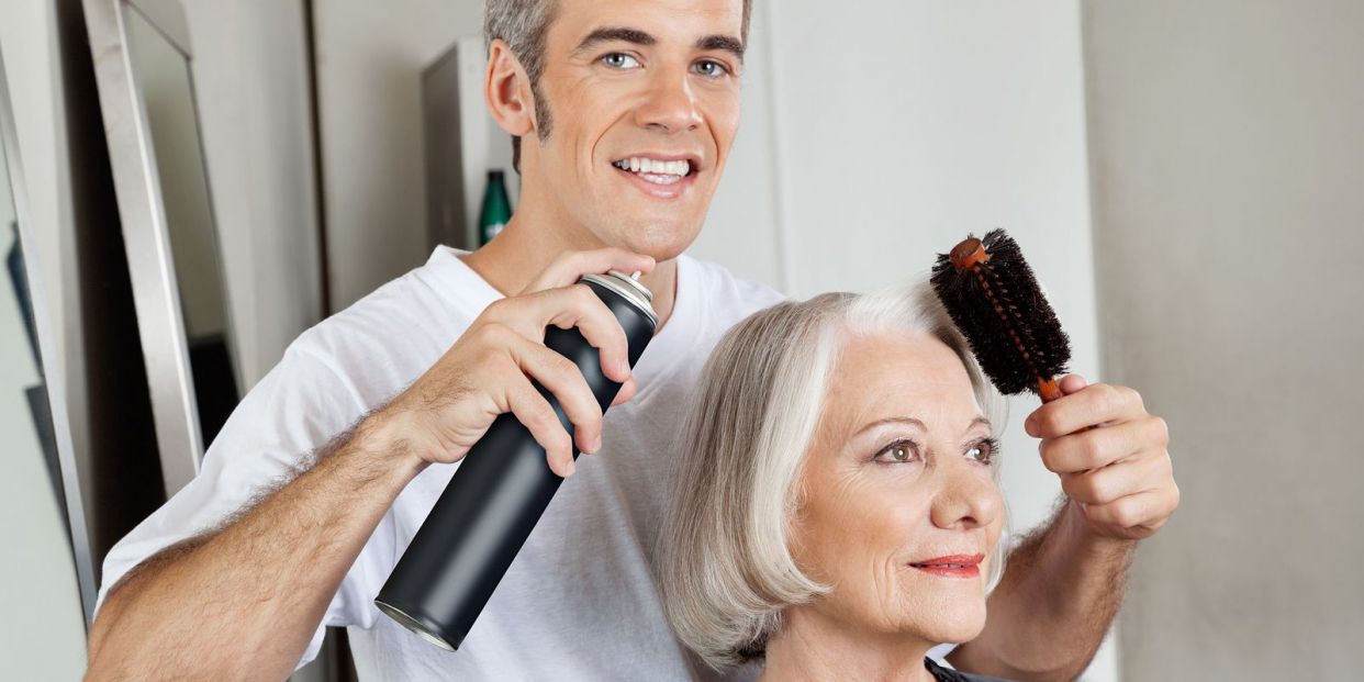 Consejos para utilizar correctamente la laca para el cabello