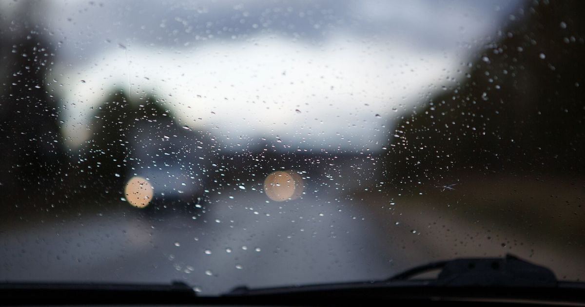 Cómo desempañar los cristales del coche: ¿frío o calor?