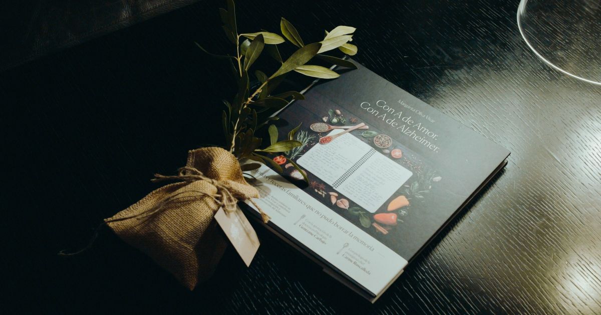 La Fundación Rosa María Vivar presenta un libro solidario