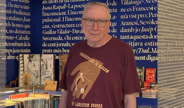 Matthew Tree redescubre a su padre en 'Gairebé tot'