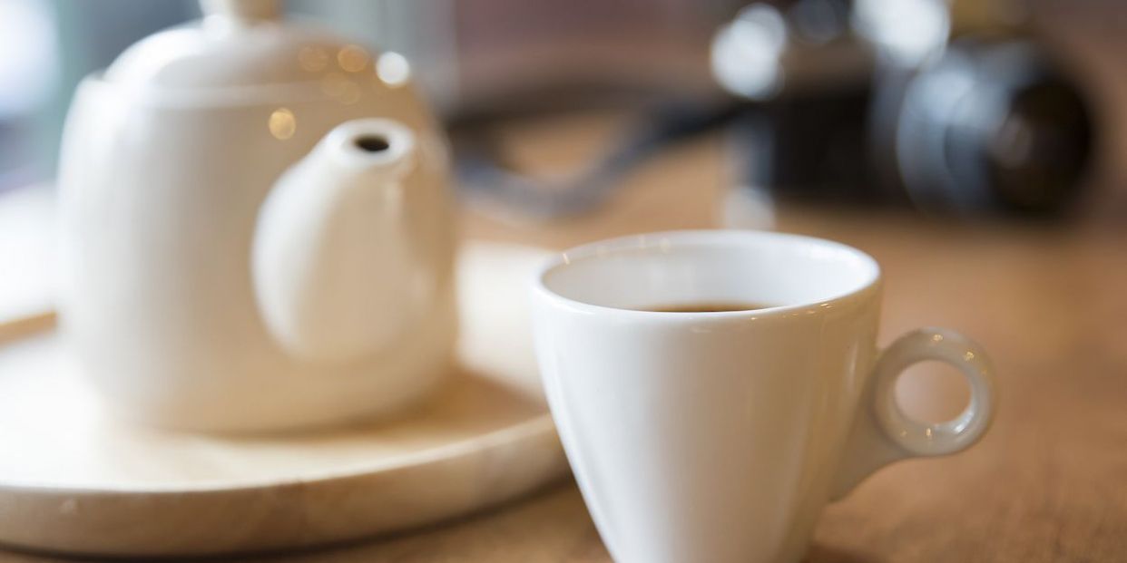 ¿Qué es mejor, el té o el café?