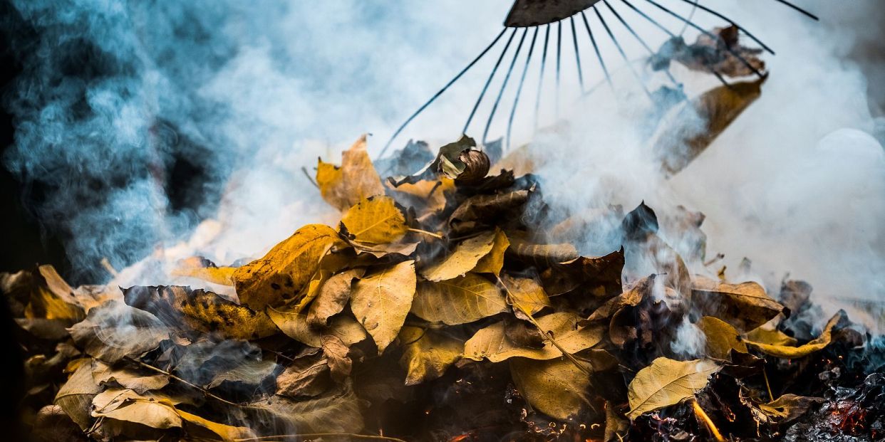 ¿Qué hacer cuando entra humo en los ojos?