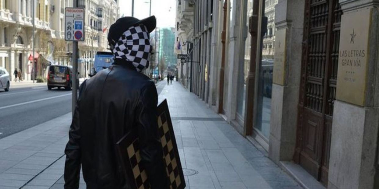 'Rey Enigma', el maestro del ajedrez que se recorre Madrid