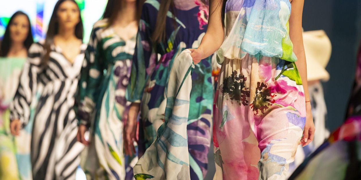 Tendencias moda primavera-verano 2022: color Very Peri